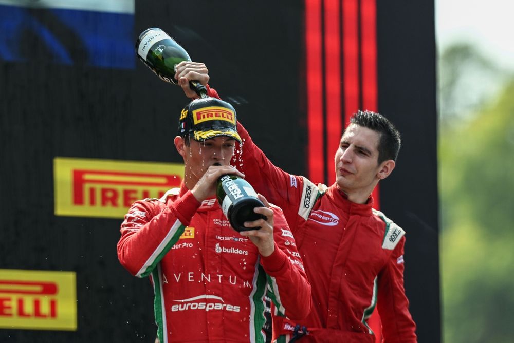 F2 Italia: Bearman gana la carrera al sprint, Durksen en el podio
