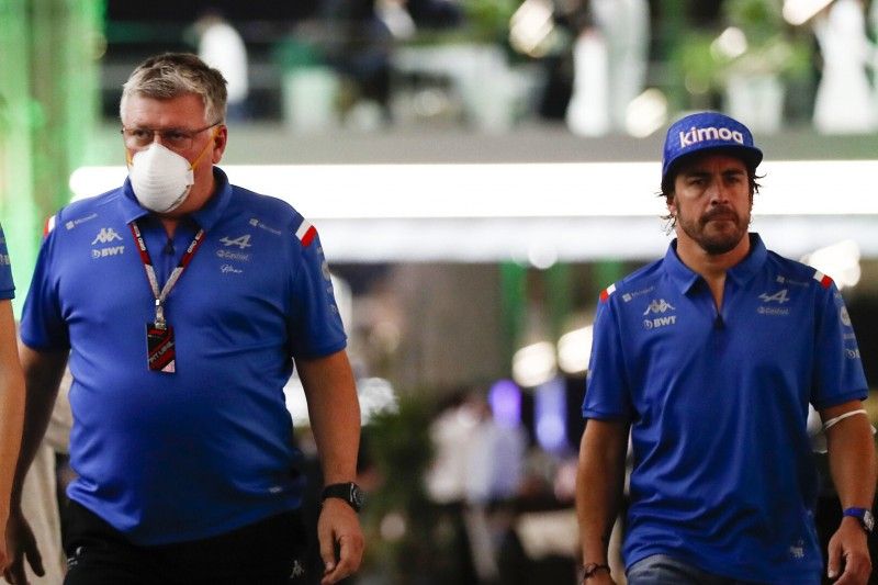 Alpine-Boss überzeugt: Zusammenarbeit mit Alonso leidet nicht unter ...