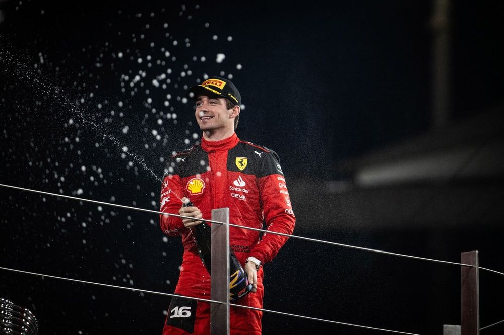 A Ferrari elnöke elmondta, megtartják-e Sainzot és Leclerc-t