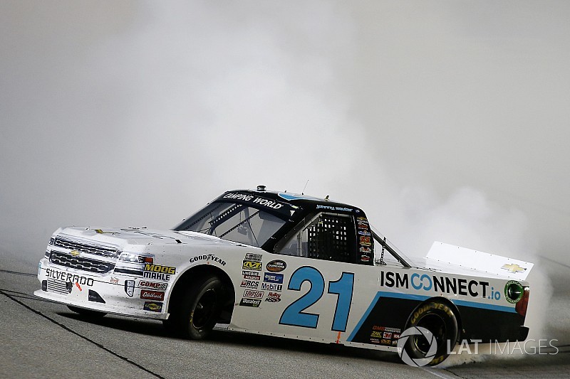 Johnny Sauter takes Chicagoland Truck win as playoff grid is set
