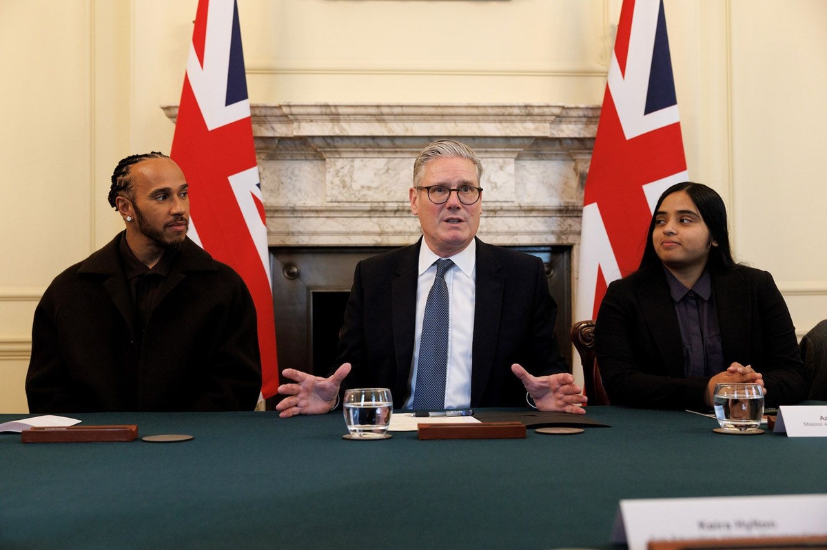 "My voice wasn't heard": Lewis Hamilton meets Keir Starmer to drive ...