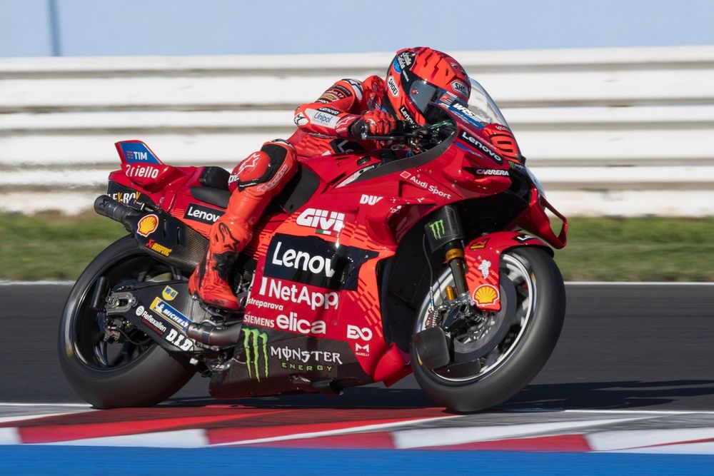 Marc Marquez ‘did the same lap time’ with 2024 and 2025 Ducati aero at ...