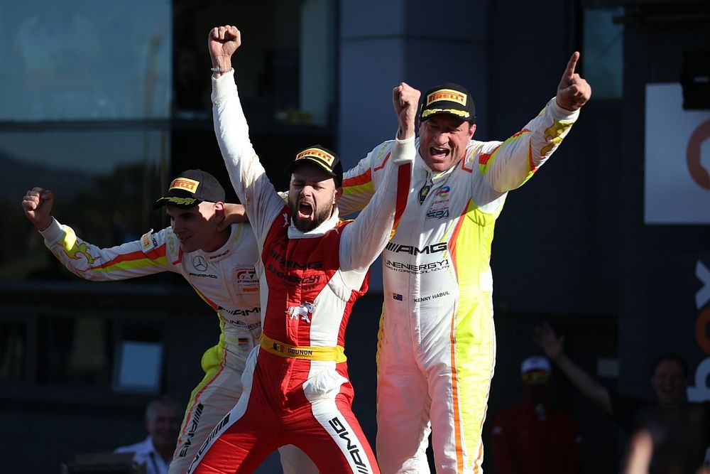 12H de Bathurst 2023: SunEnergy1 gana en un apretado final