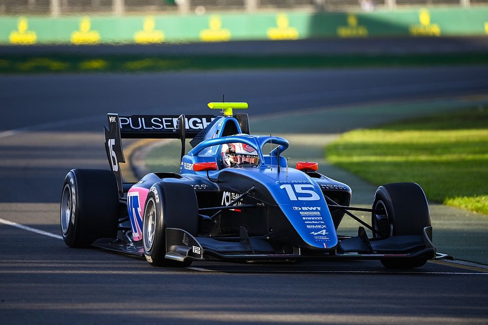 Minì logra la pole en la F3 con Montoya y Colapinto en el top 10