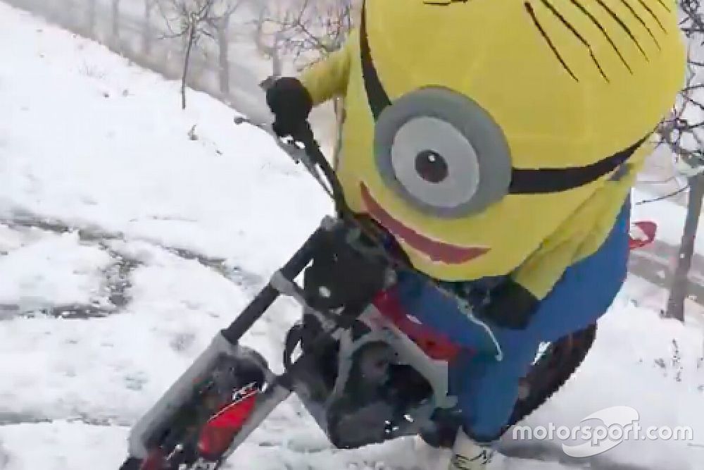 MotoGP - Vídeo: Alex Márquez 'enloquece', esta vez sobre la nieve