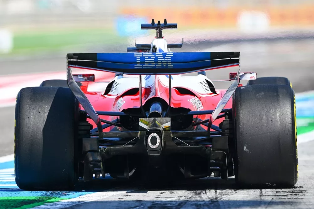 Ferrari causes shock in F1 testing with rear wing which flips 180 degrees