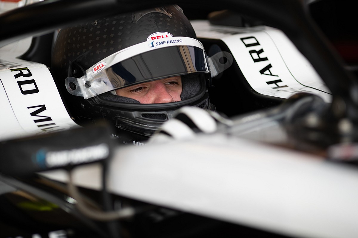 F3: Smolyar lidera primeiro dia de testes; Collet termina em 11º