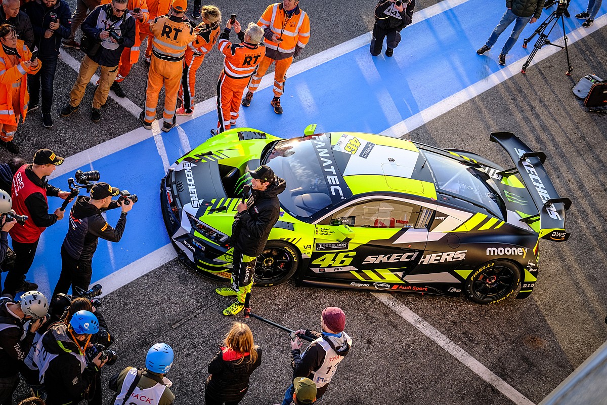 Rossi continúa haciendo historia: más de 30 mil fans han empezado a ...