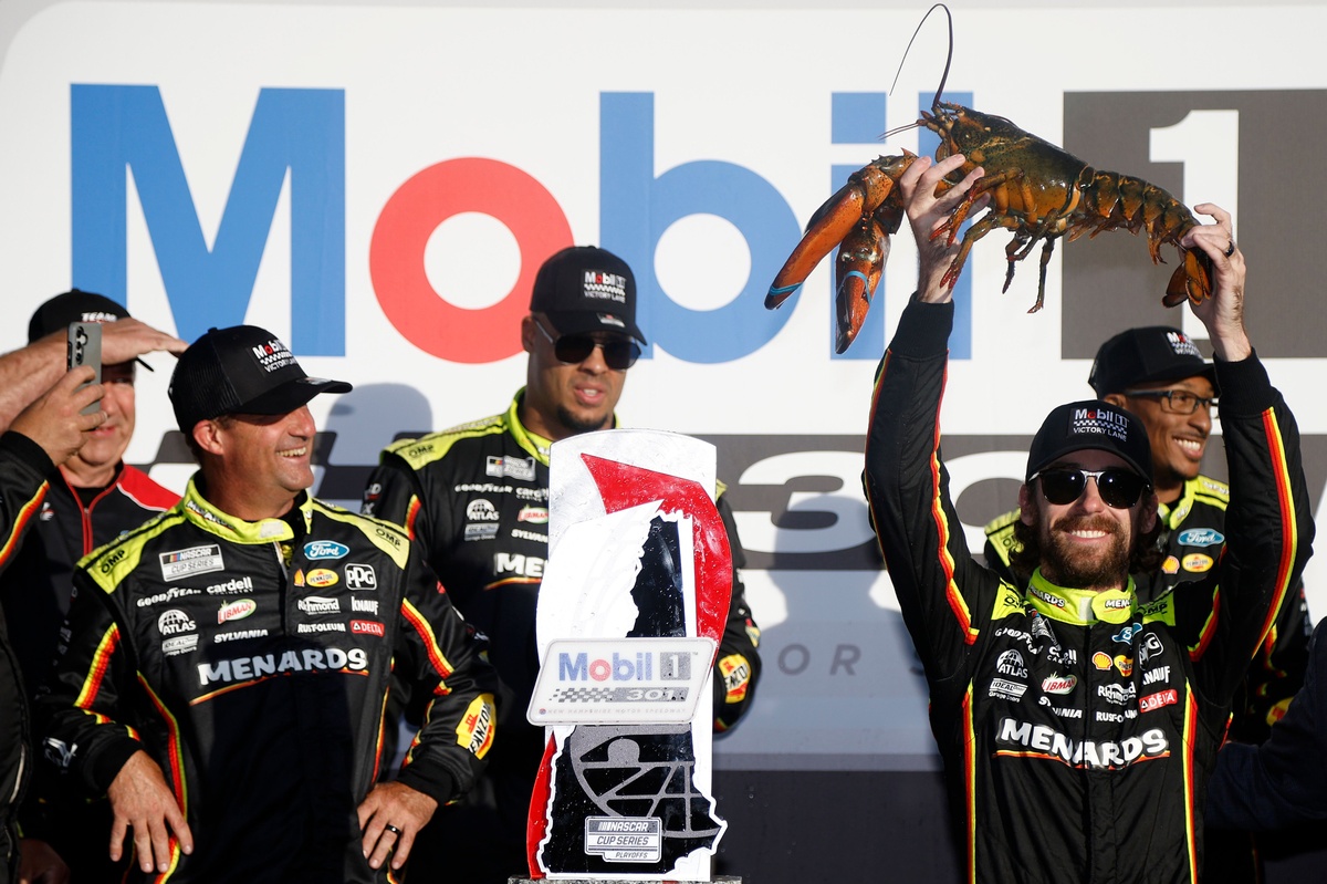 Ryan Blaney wins Loudon NASCAR Cup race, now locked…