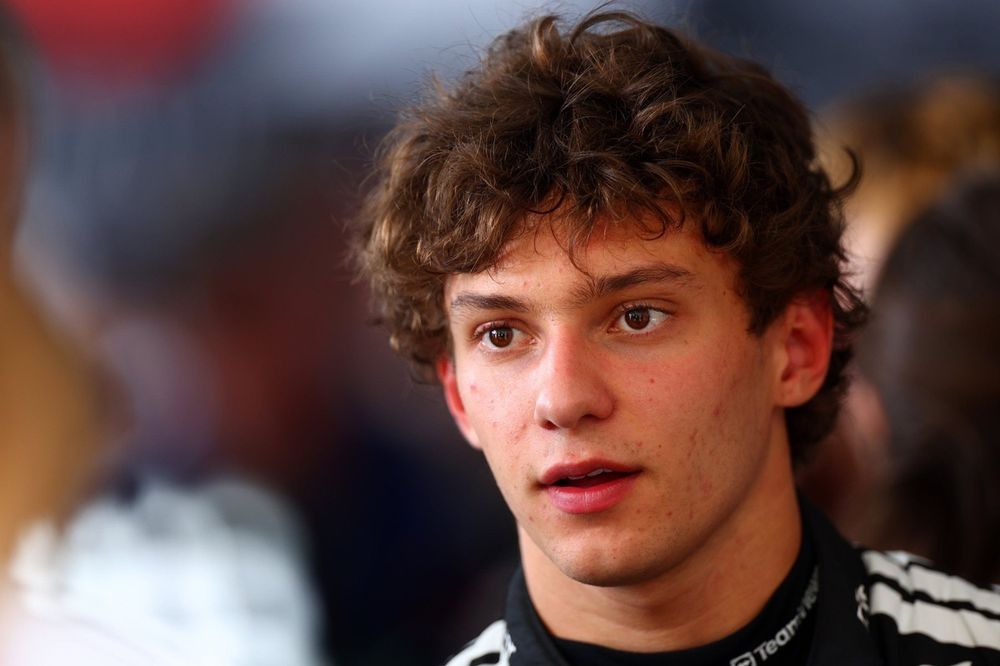 Toto Wolff told to sign Andrea Kimi Antonelli for 2026 after "horrible, difficult moment"