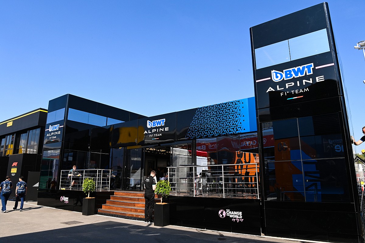 Gallagher, Alpine'nin başarılı olmak istiyorsa Mercedes sahiplik ...