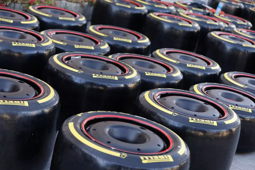 F1 | Pirelli: nel 2025 gomme più resistenti per ridurre il graining