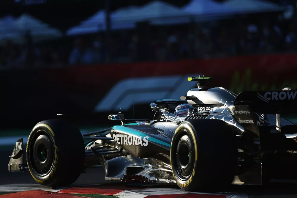 Mercedes, Red Bull and F1's 2026 engines: The loophole controversy ...