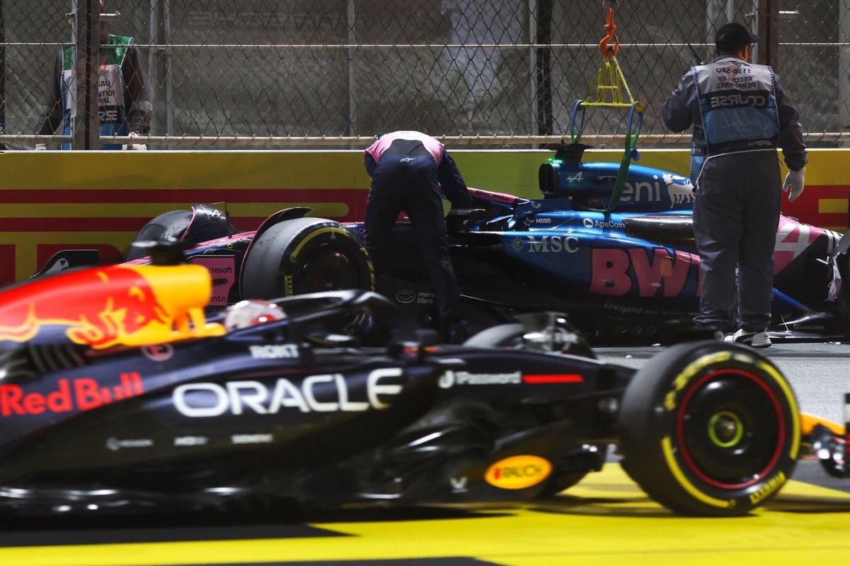 Rivals at odds over who caused first-lap crash in Saudi Arabian GP