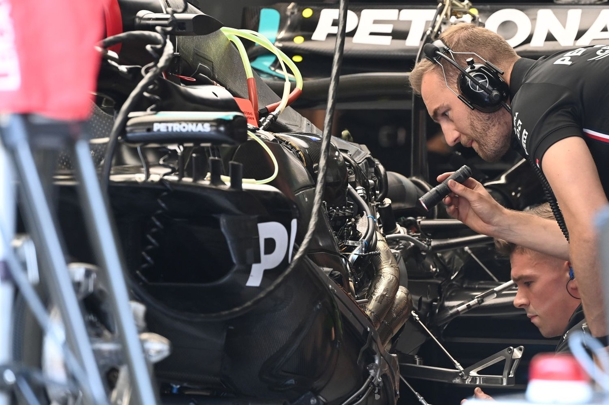 Reunión por los motores de la F1: sin cambios para Mercedes y Red Bull