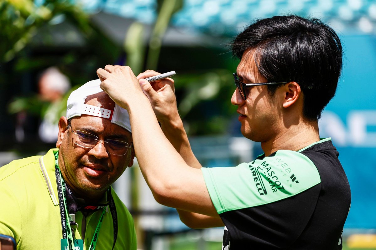 Haas koltuğunun favorisi Zhou mu?