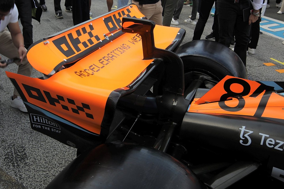 F1 | McLaren completa il pacchetto con l'ala posteriore