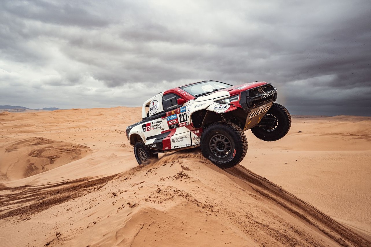 Dakar 2025: Toyota supera a Ford y a Dacia y en el Prólogo