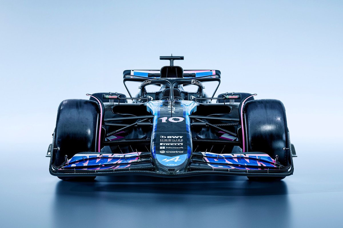 Alpine, 2024 F1 aracı A524'ü WEC aracı ile birlikte tanıttı