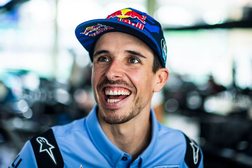Alex Márquez: "Con el subcampeonato asegurado podré pilotar más libre"