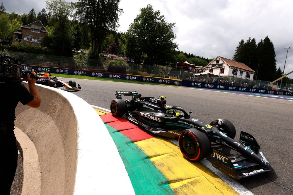 Hamilton: Verstappen kan alle resterende F1-races winnen