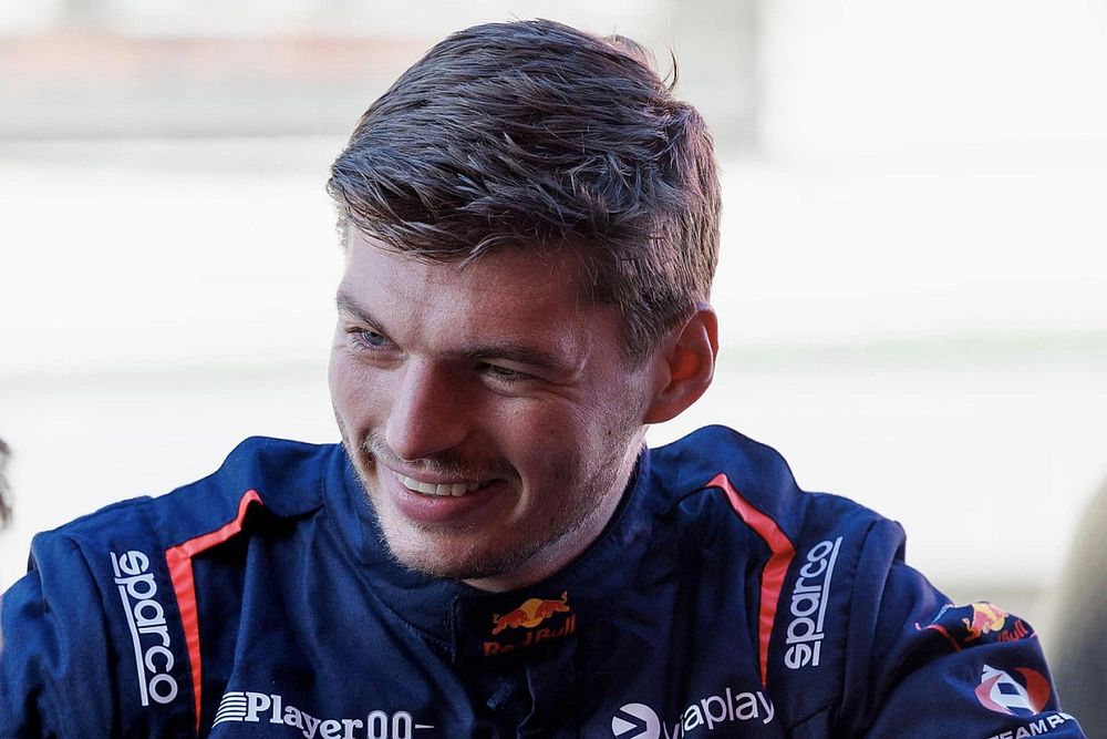 Max Verstappen 35 főre duzzadt marketingcsapata a divat világába vinné ...