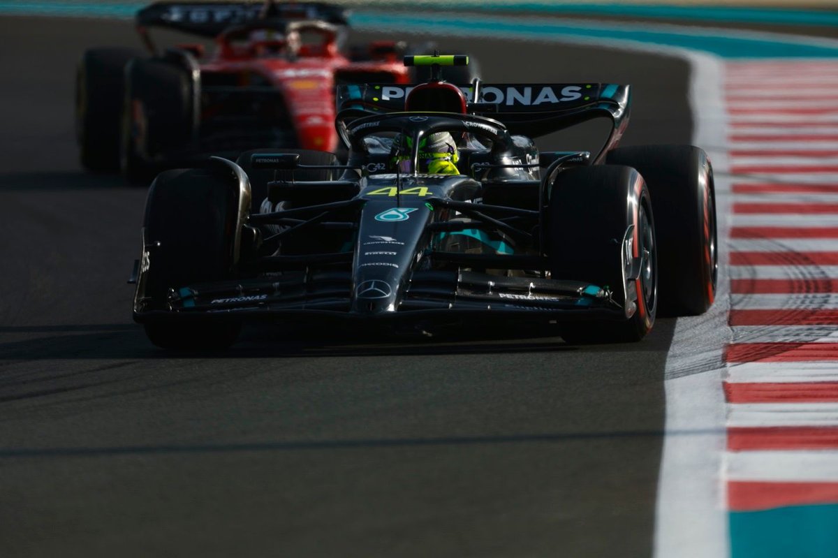 Hamilton snakt naar einde F1-seizoen na kwalificatie Abu Dhabi