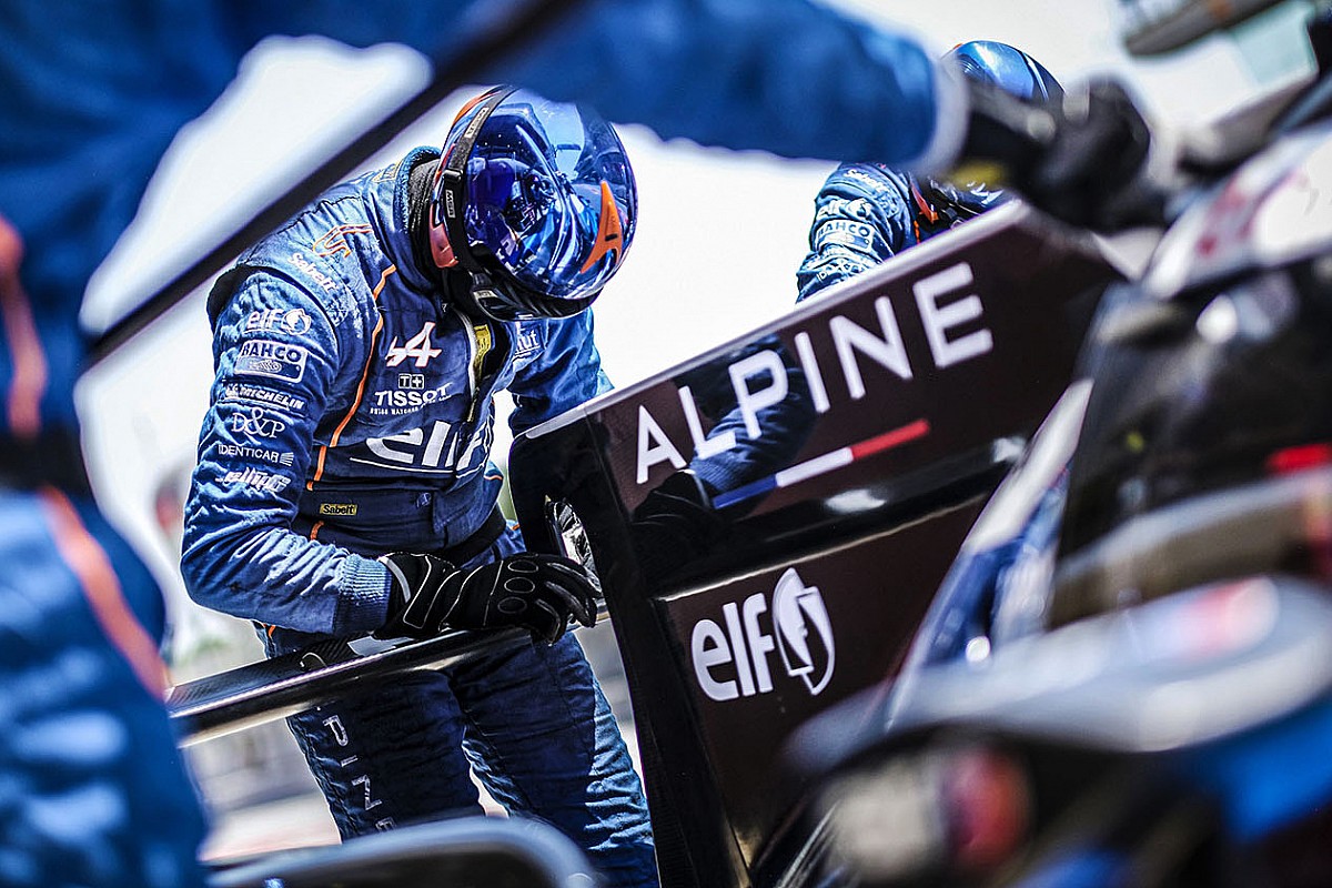Renault could rebrand F1 team Alpine after restructure