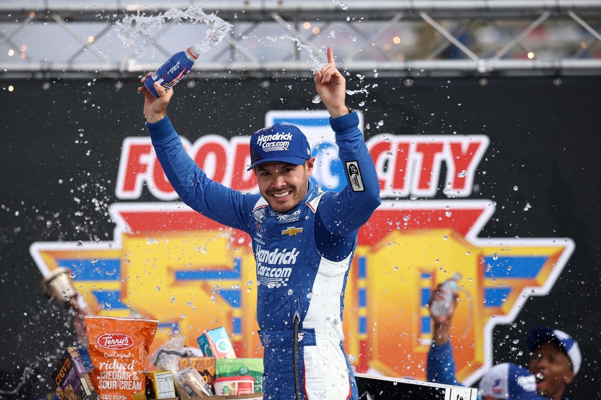 Kyle Larson unstoppable in dominant NASCAR Cup win at Bristol