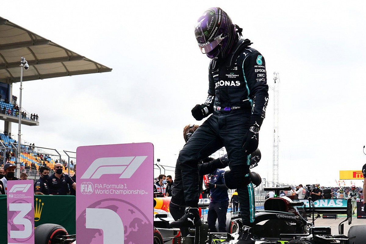Turkish F1 GP: Hamilton beats Bottas, Verstappen in qualifying