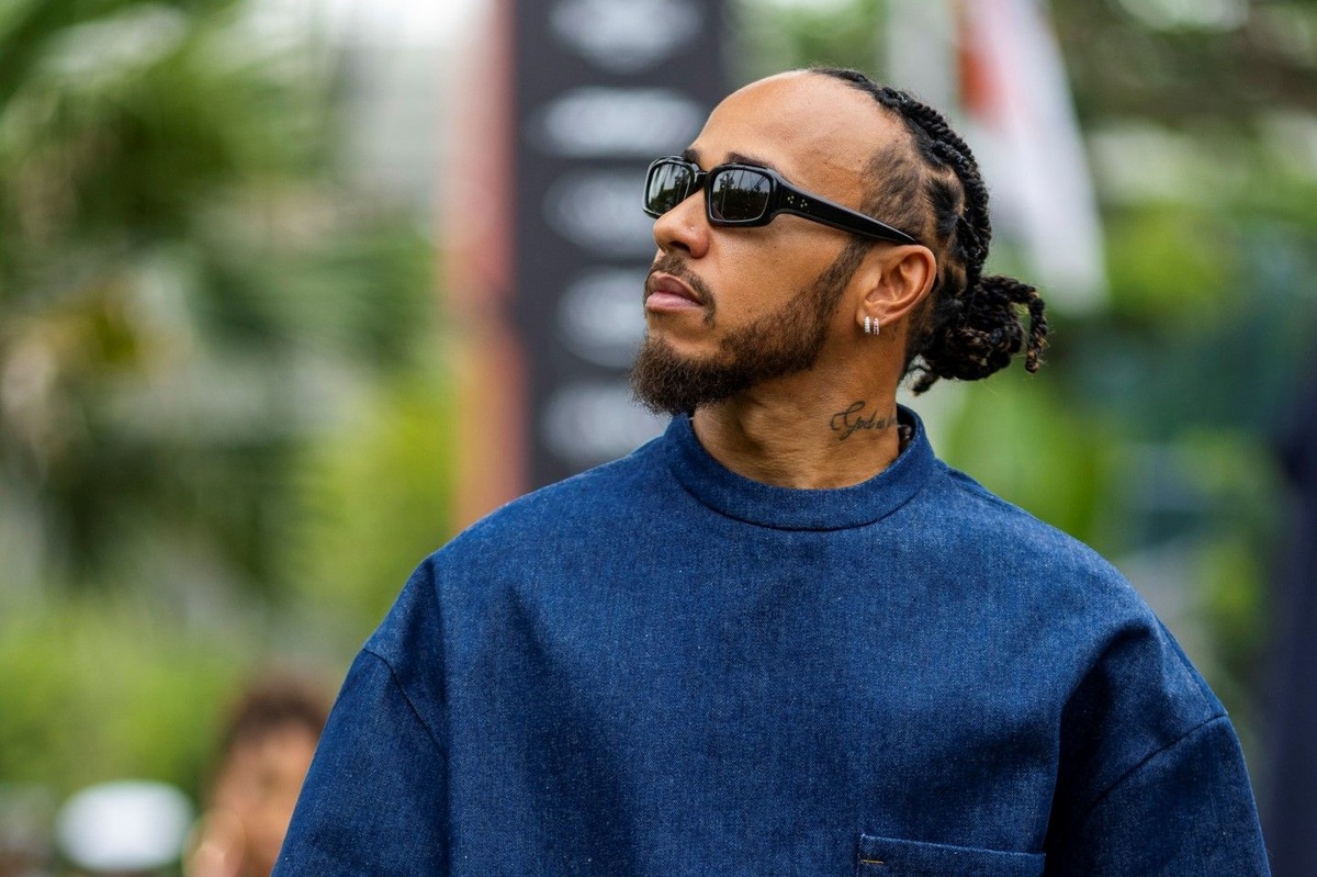 Hamilton niet blij met opmerking over rappers van Ben Sulayem