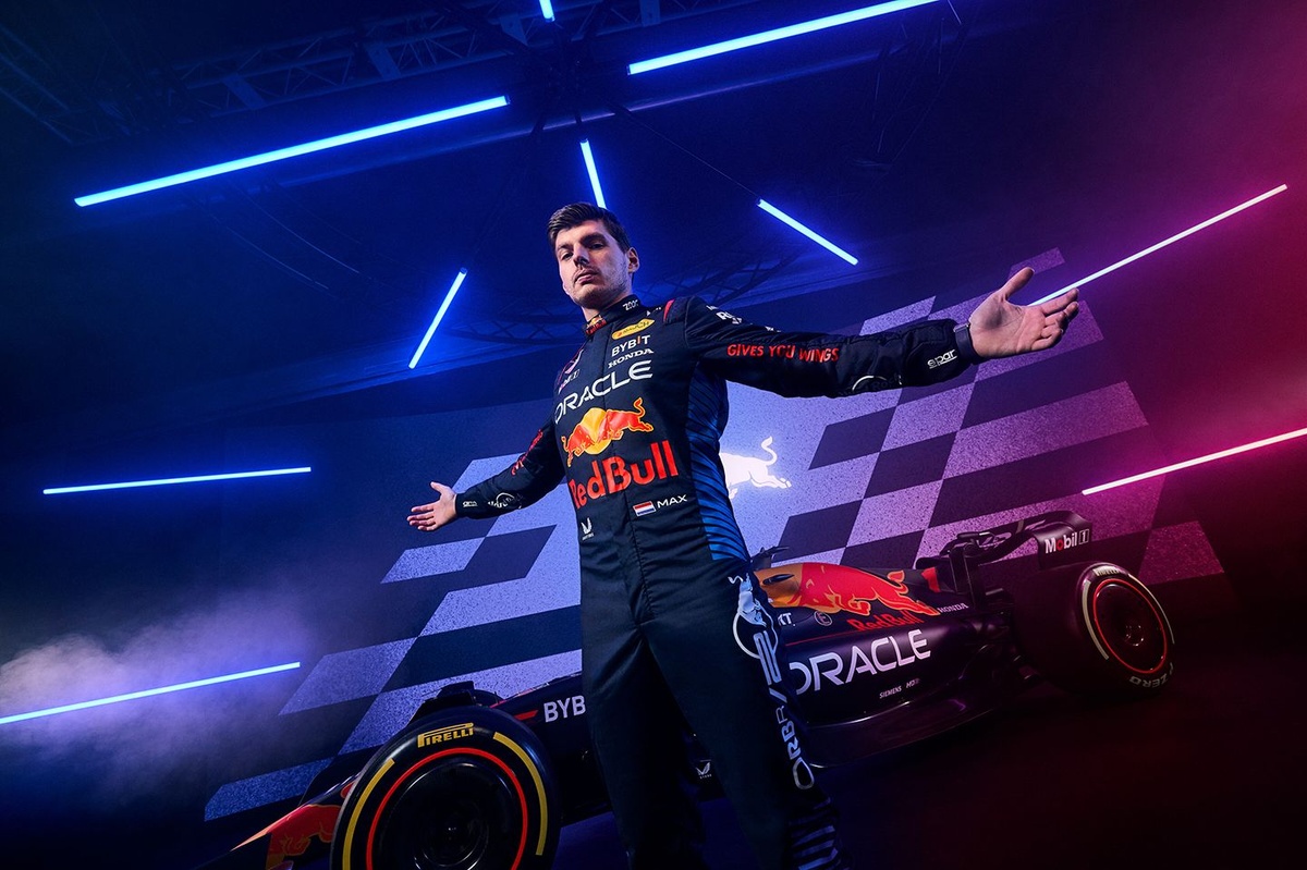 F1 | Verstappen: "RB20 con pance Mercedes? No, stile Red Bull"