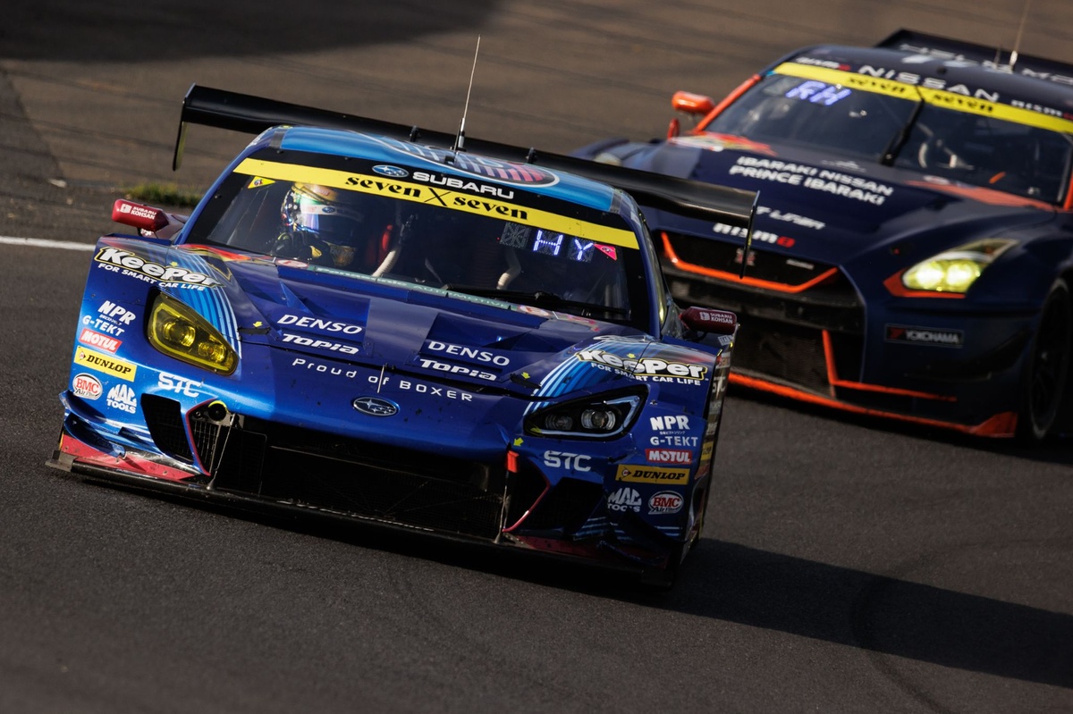 EG33型ベースのエンジン搭載するスバルGT300、昨年型マシンから既に“6気筒ナイズ”……心臓入れ替えた今季型こそ完成系だ