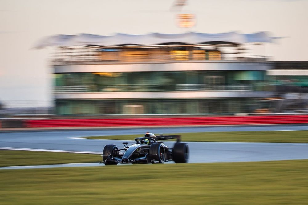 Cadillac shakes down first F1 car in Silverstone test