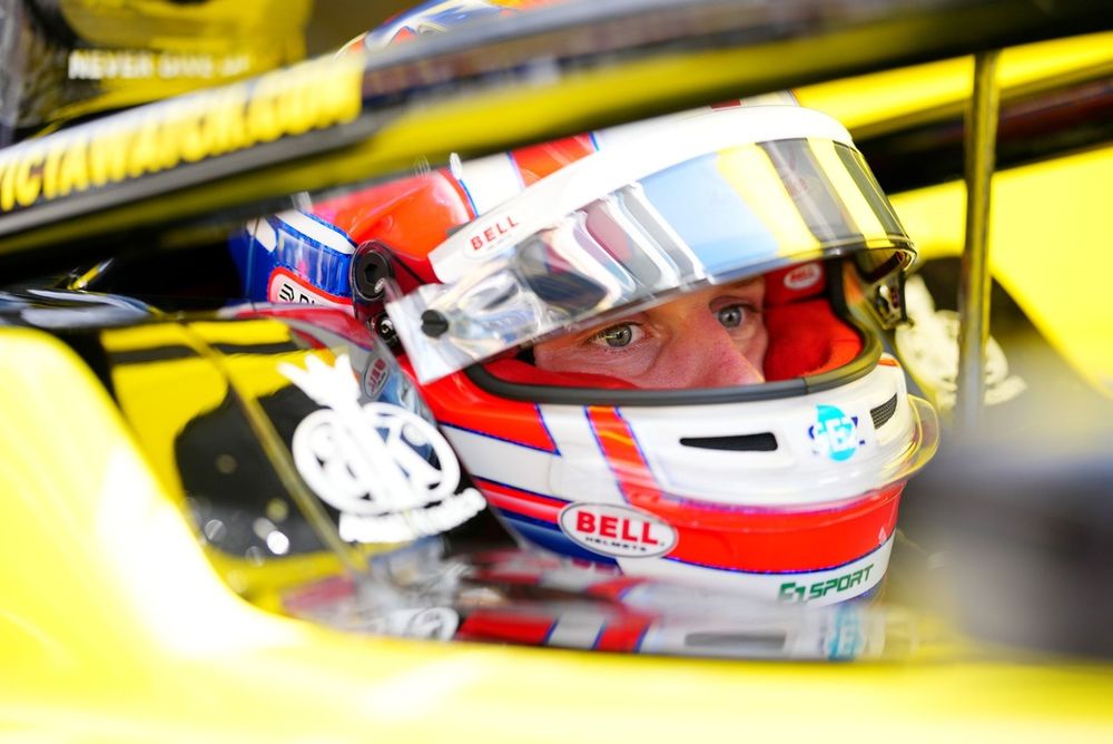 スタネックが最速で王者フォルナローリが3番手……F1デビュー決まったリンドブラッドはまたもチームメイトの後塵を拝す。宮田14番手｜FIA F2 ...