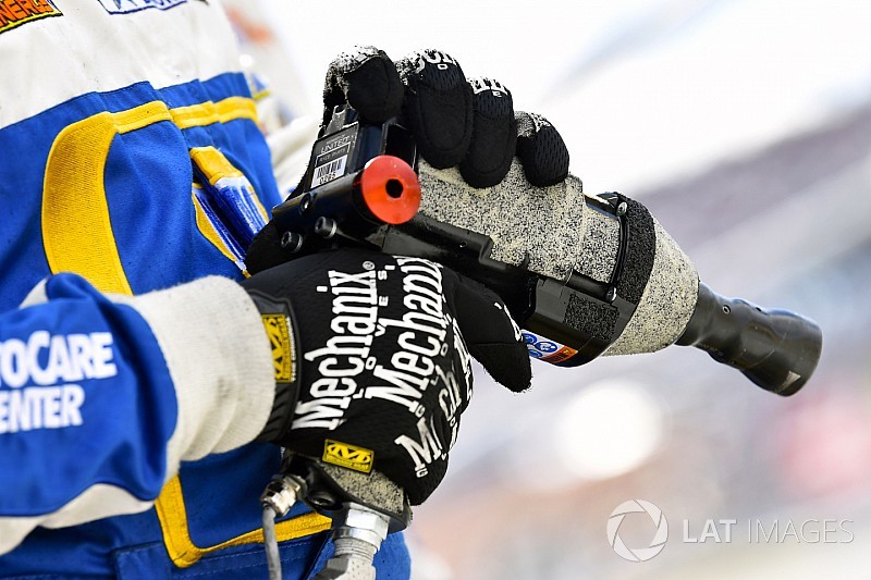 NASCAR Roundtable: Does NASCAR have an air gun issue?