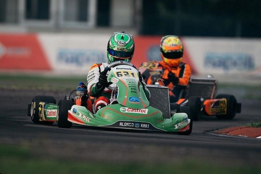 Matheus Morgatto é campeão mundial de kart na Itália