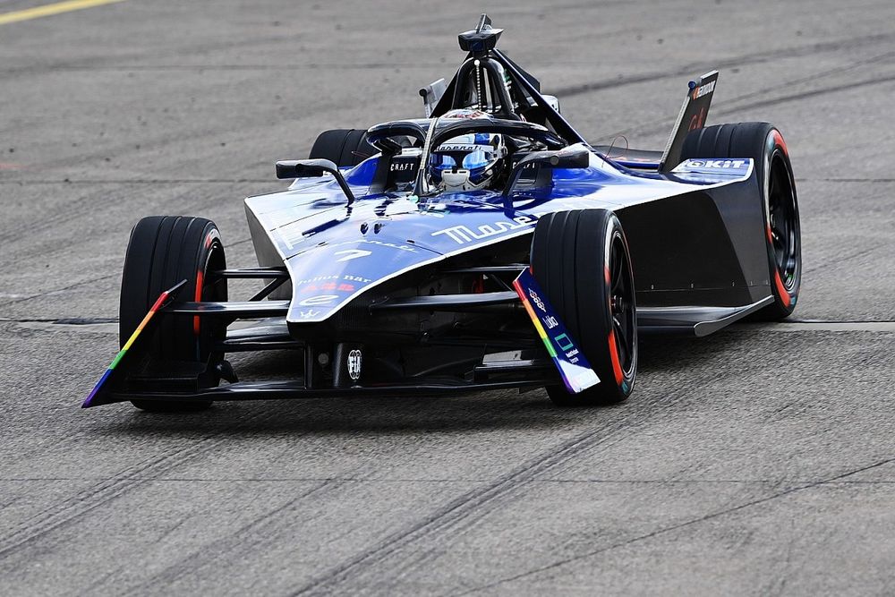 Aston Martin F1-reserve Drugovich topt Formule E-test Berlijn, Kvyat P9