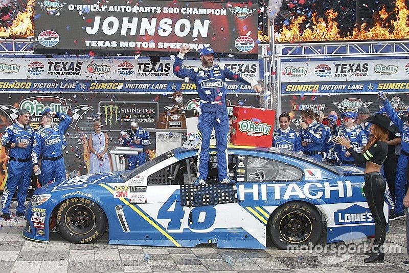 Jimmie Johnson takes Texas win over Larson and Logano
