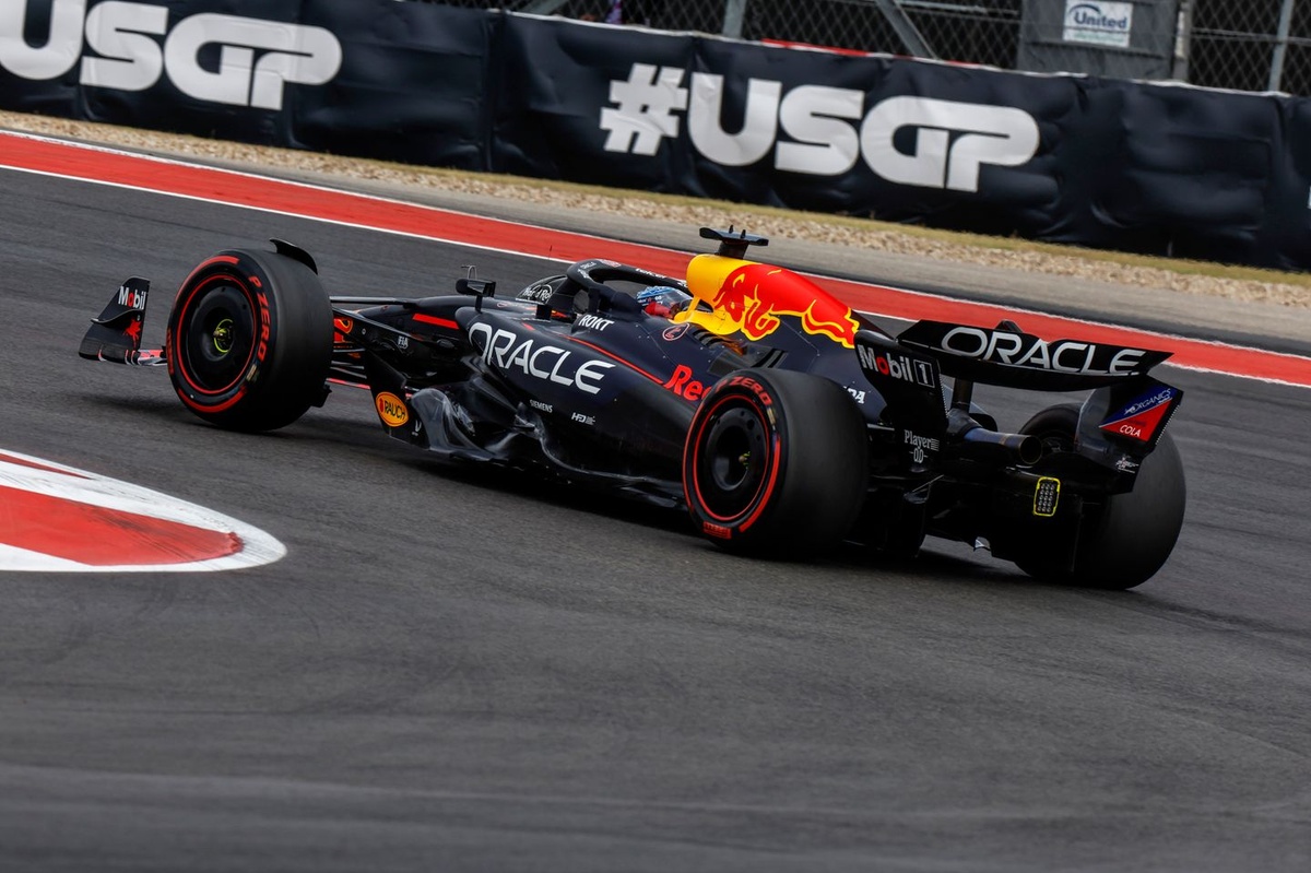 フェルスタッペン復活か？ 最速タイムマークしラッセル以下を下す。角田裕毅SQ3進出で9番手｜F1アメリカGPスプリント予選