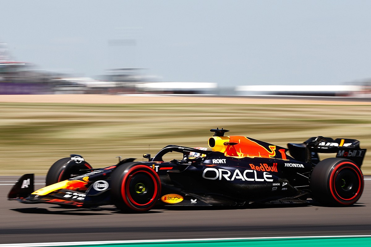 VIDEO: Max Verstappen laat je Silverstone op fantastische manier zien