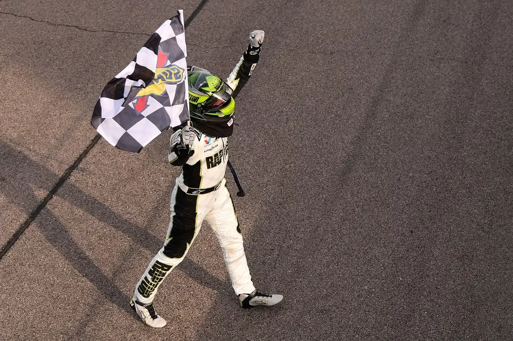 William Byron clinches regular season championship: "It feels damn good"