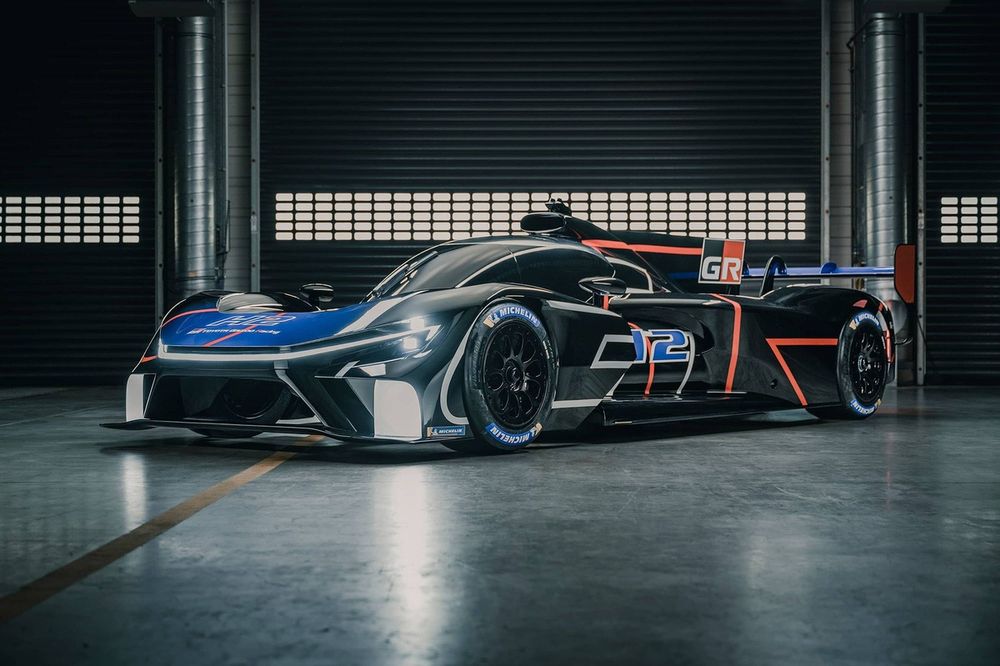 Toyota, 2028 WEC'de mevcut LMH'nin yanı sıra hidrojenli arabayla yarışacak