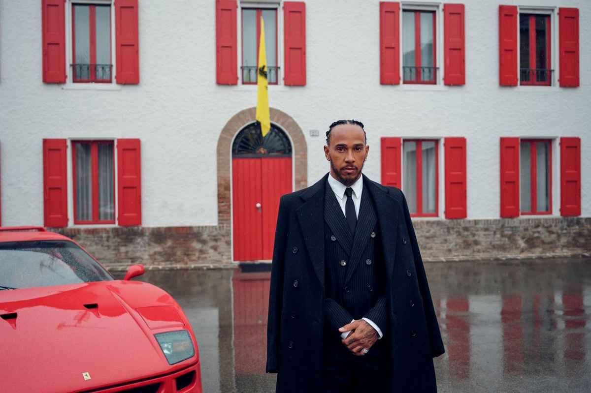 Lewis Hamilton est arrivé à Maranello