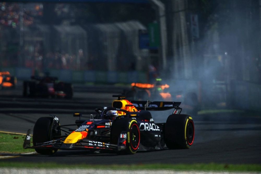 Red Bull F1 destaca la actitud ejemplar de Verstappen tras su abandono