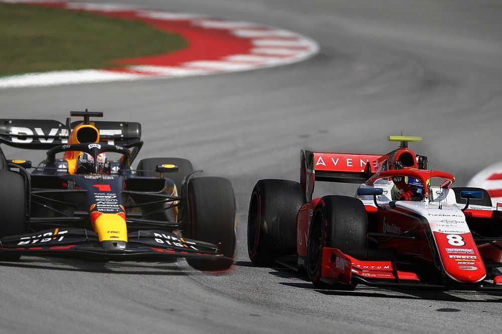 Diferencias entre F1 y F2: coches, formato, velocidades, etc.