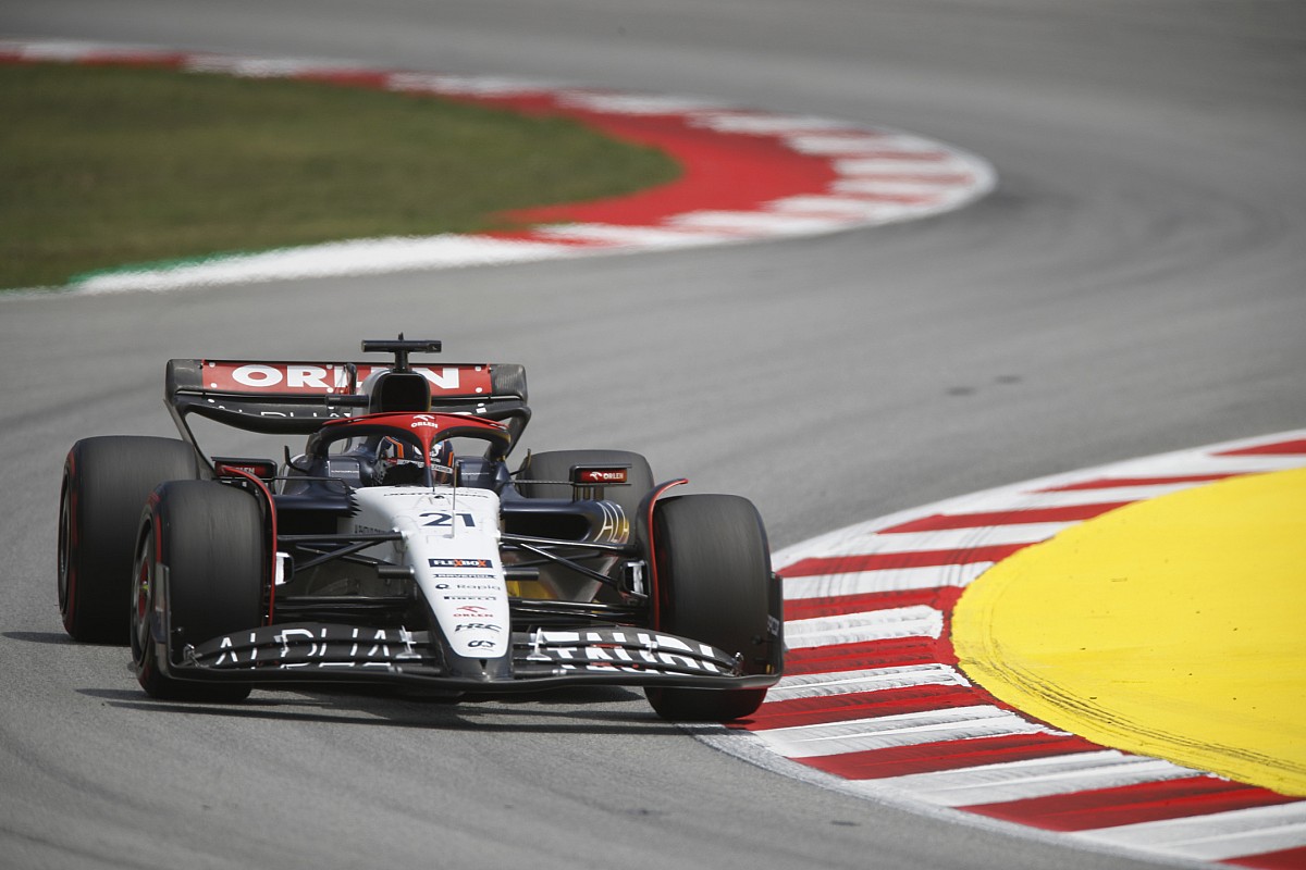 VIDEO: Rode vlag na meerdere glijpartijen tijdens Q1 F1 Spanje