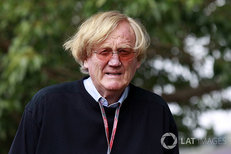 Former Australian GP boss Ron Walker dies
