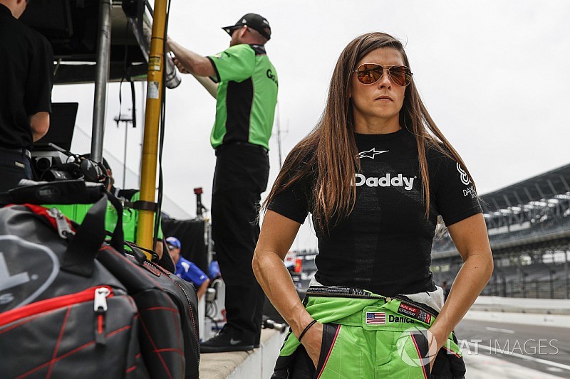Danica Patrick can't explain crash in final Indy 500