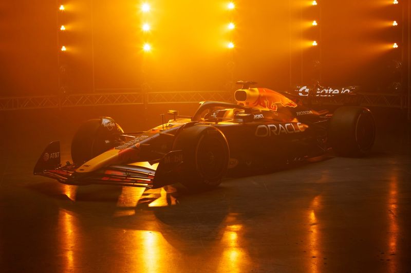 Red Bull dévoile officiellement la RB21 de Verstappen et Lawson